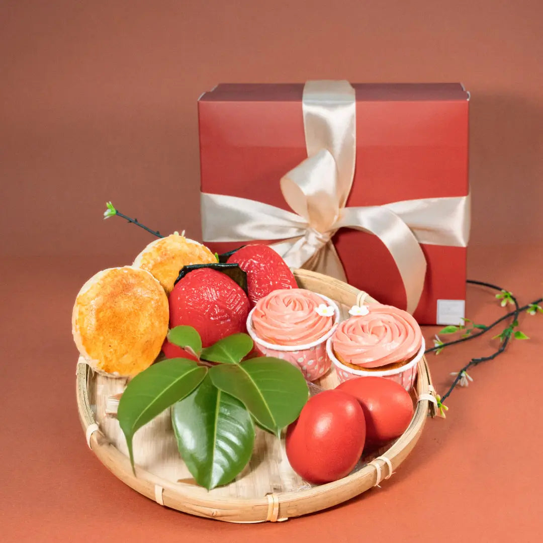 Baby Full Month Box - Celebrate with Traditional Delights from Keong ...